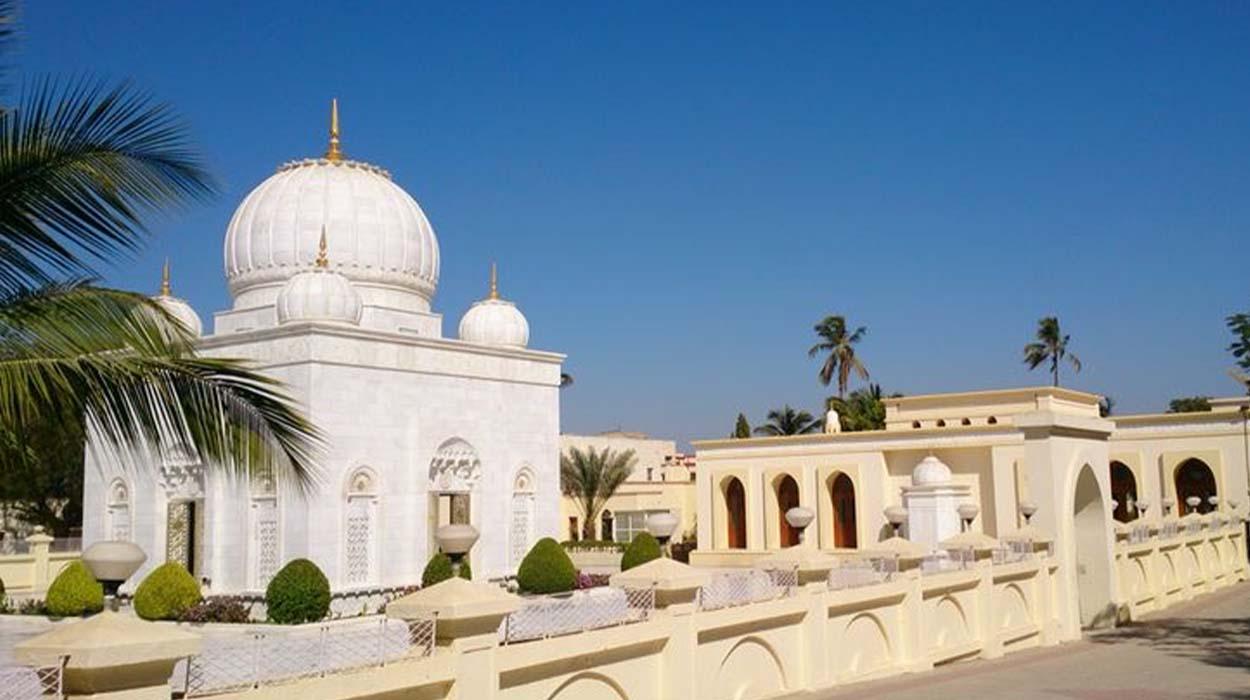 Fatemi Dawat | 37th Dai Syedna Noor Mohammed Nooruddin RA Urus,…